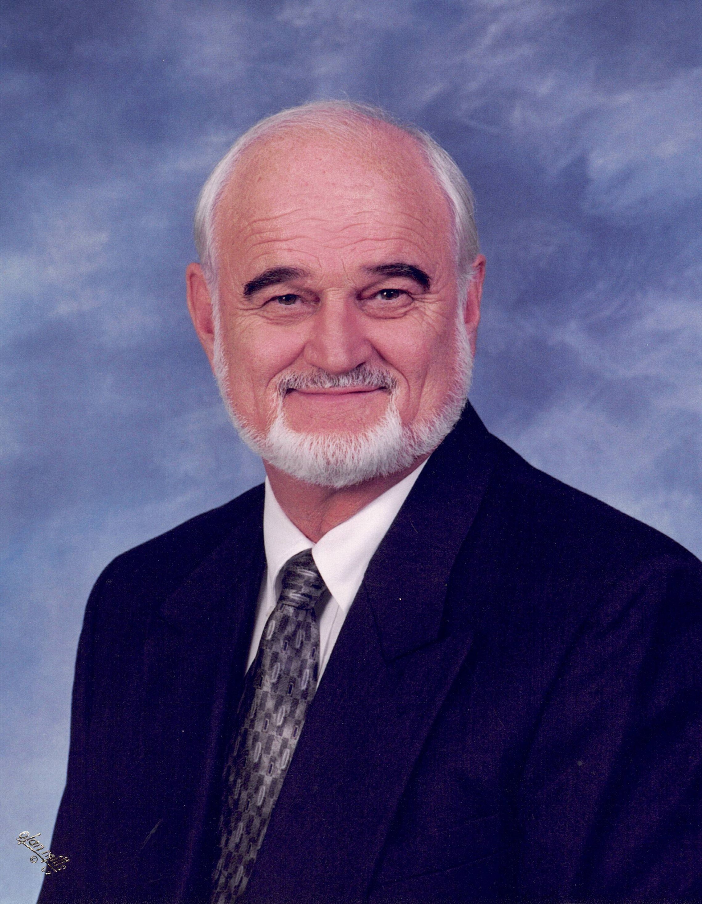 Thomas Edwin Hodges, Sr. – Oliver Funeral Home of Winona, Inc.